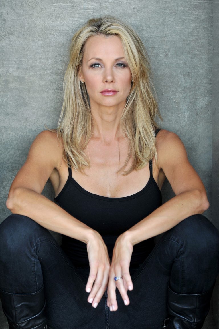 About – Christel Smith